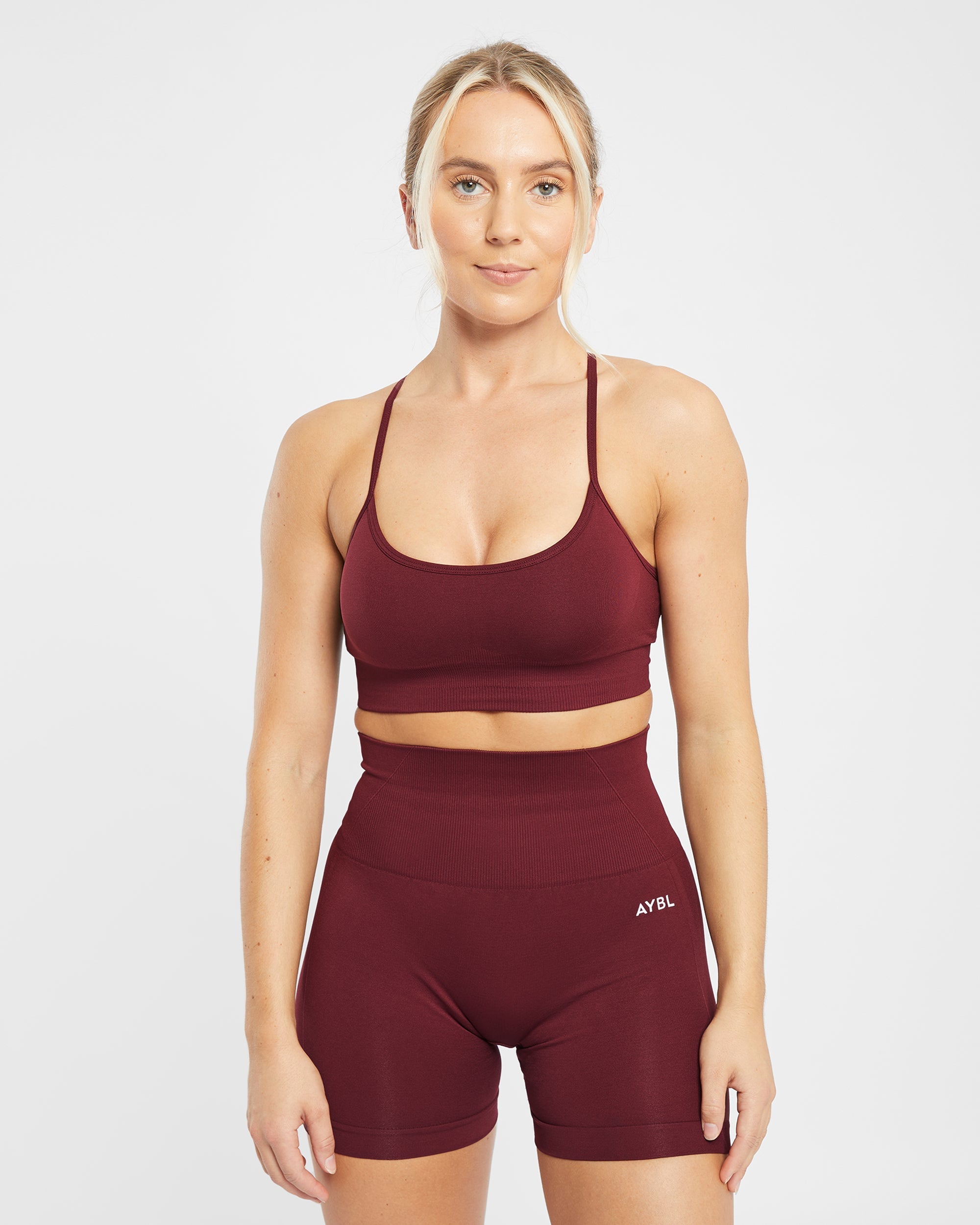 Empower Seamless Sports Bra - Rood Wine – AYBL NL